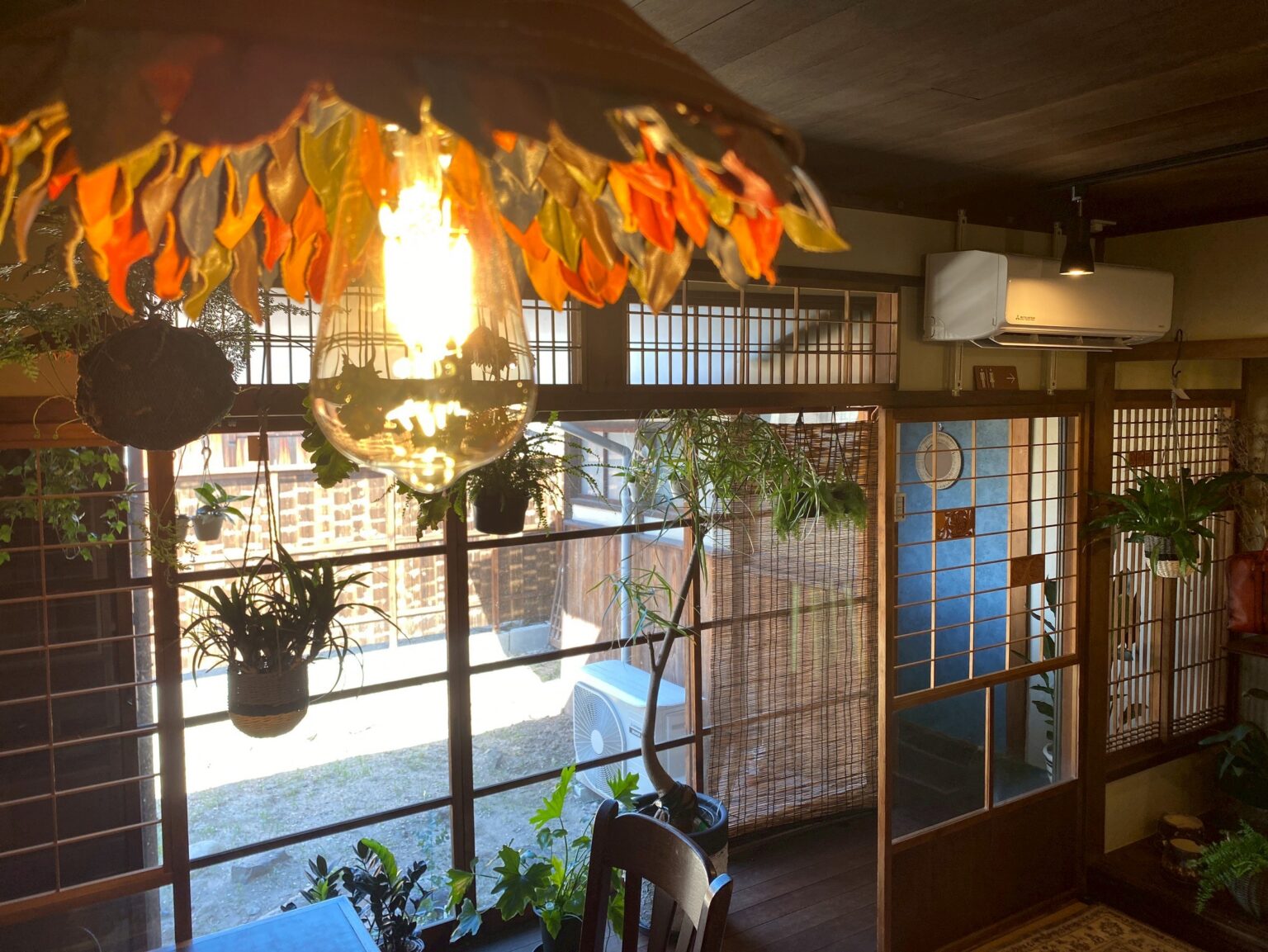 大阪吹田の酵素浴なら古民家torogi 酵素風呂と革カフェ｜カフェ併設の女性専用酵素温浴